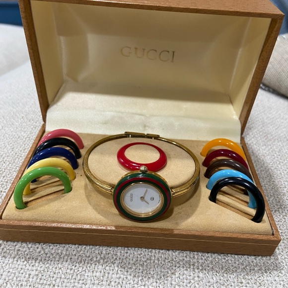 Gucci | Accessories | Gucci Interchangeable Bezel Watch Vtg Gold With ...
